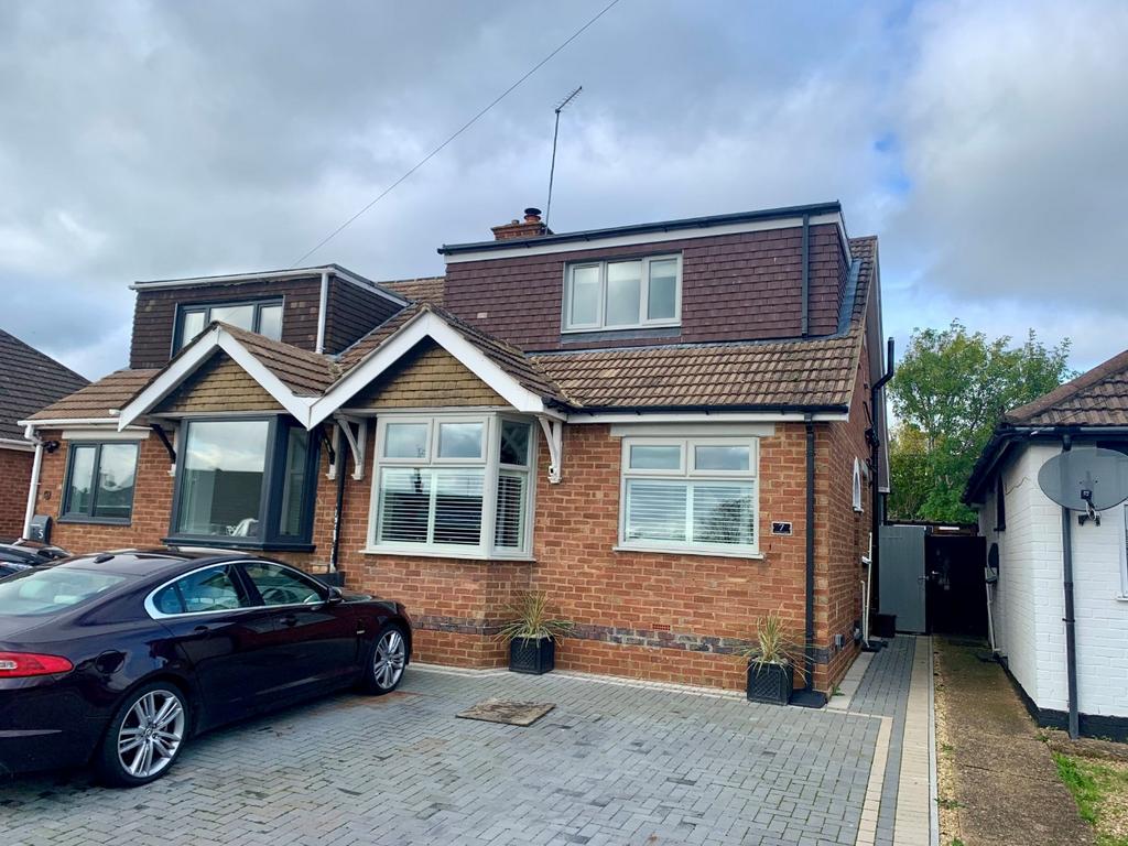 Cameron Drive, Duston, Northampton... 2 bed semi-detached bungalow - £ ...