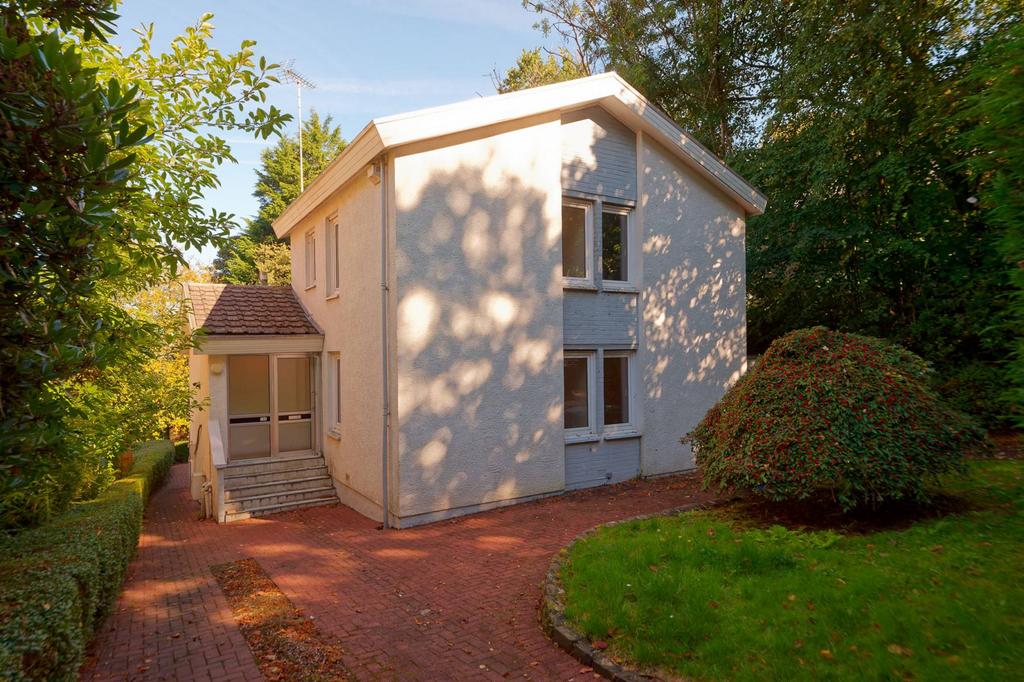 15A Main Road, Paisley, PA2 6AJ 5 bed detached house - £300,000