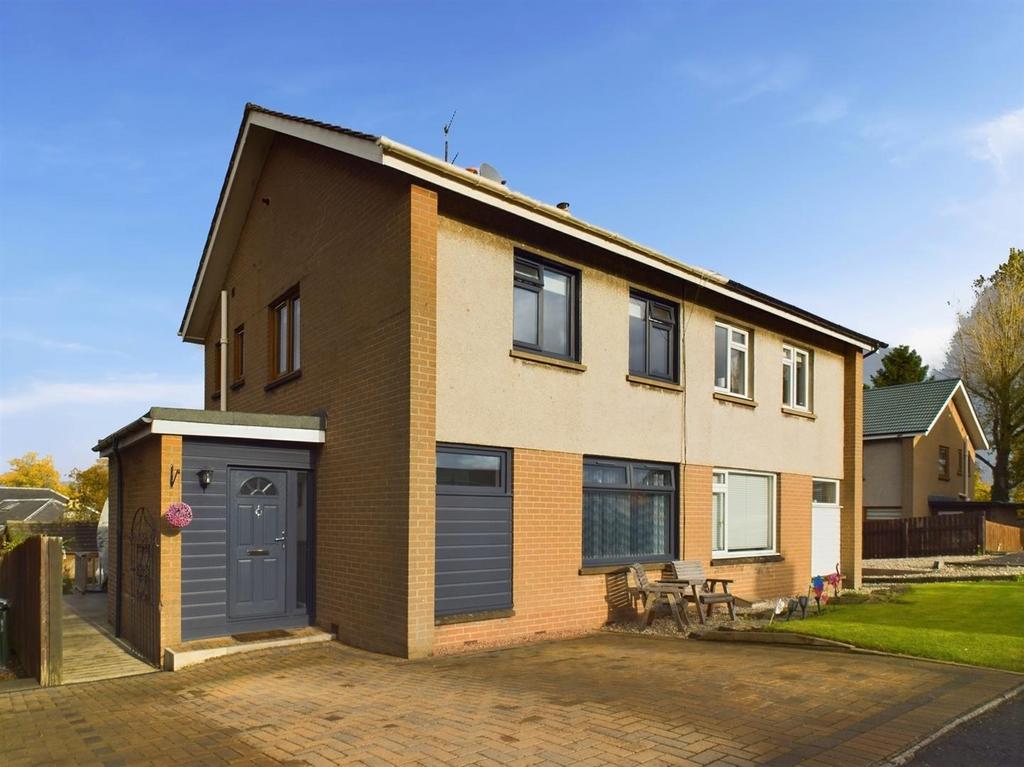 Strathearn Place, Perth PH2 3 bed semi-detached house - £227,500