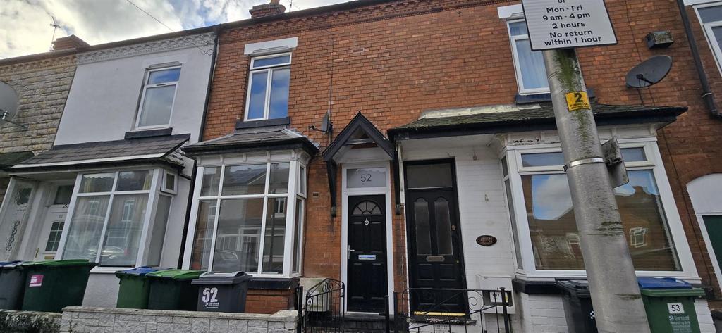 Wattis Road, Smethwick 3 bed terraced house - £1,250 pcm (£288 pw)