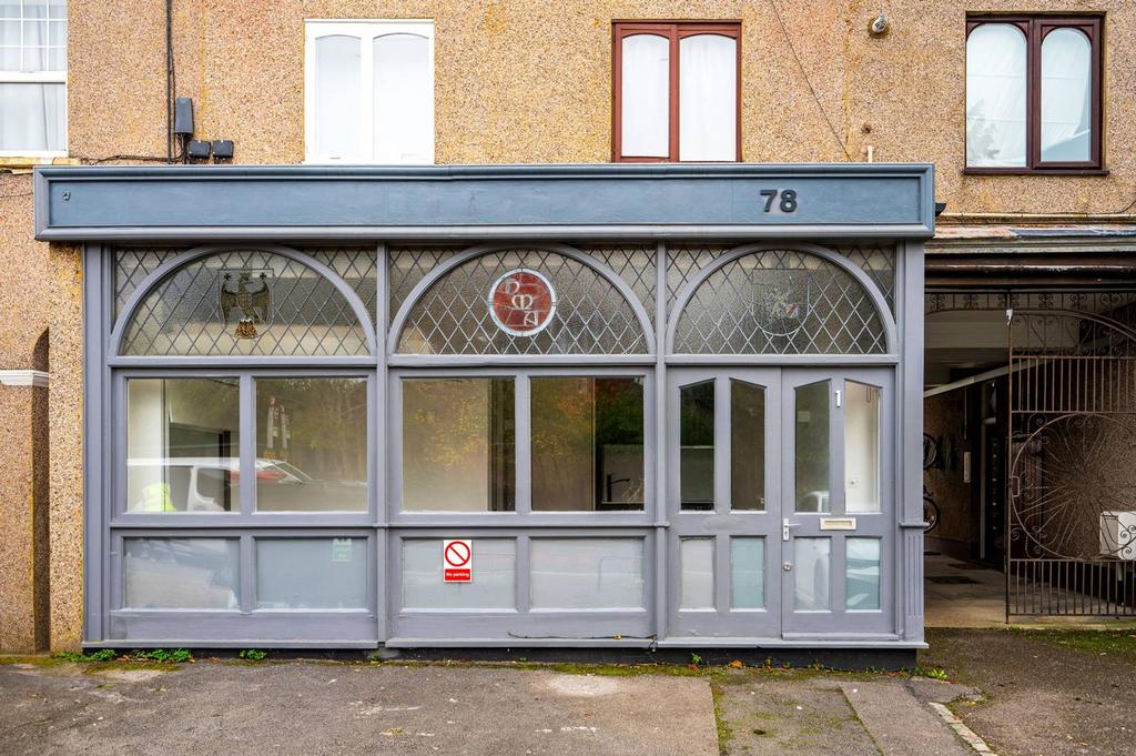 Durham Road, Raynes Park, London, SW20 Studio - £1,050 pcm (£242 pw)