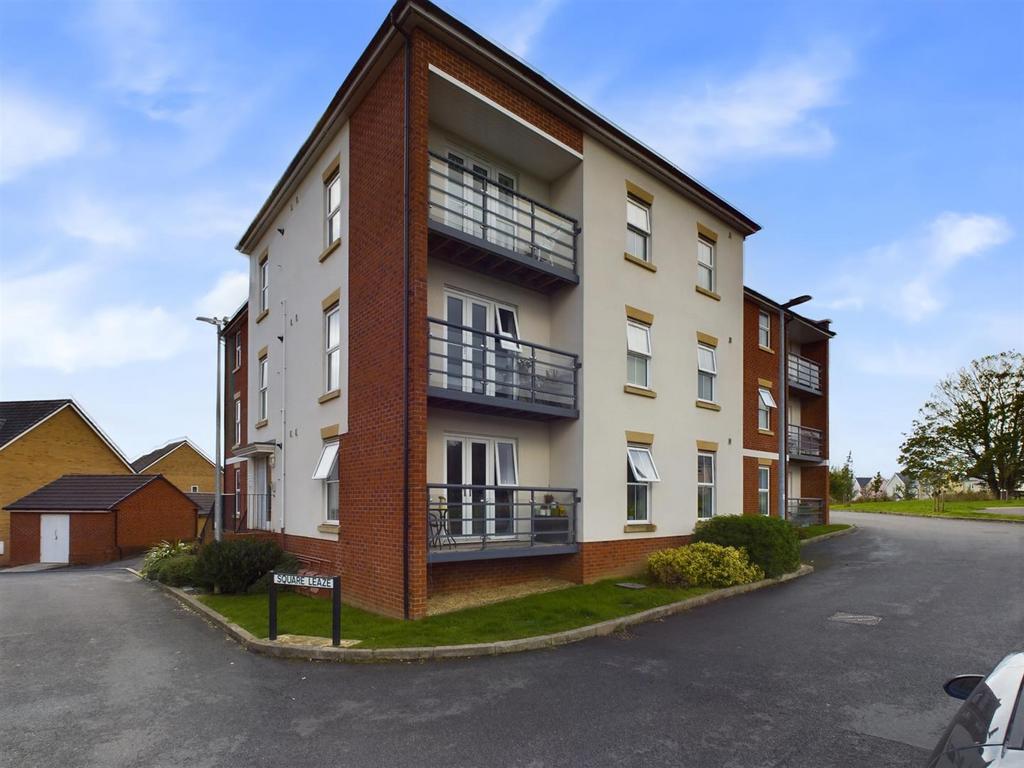 Square Leaze, Bristol BS34 2 bed apartment for sale - £235,000