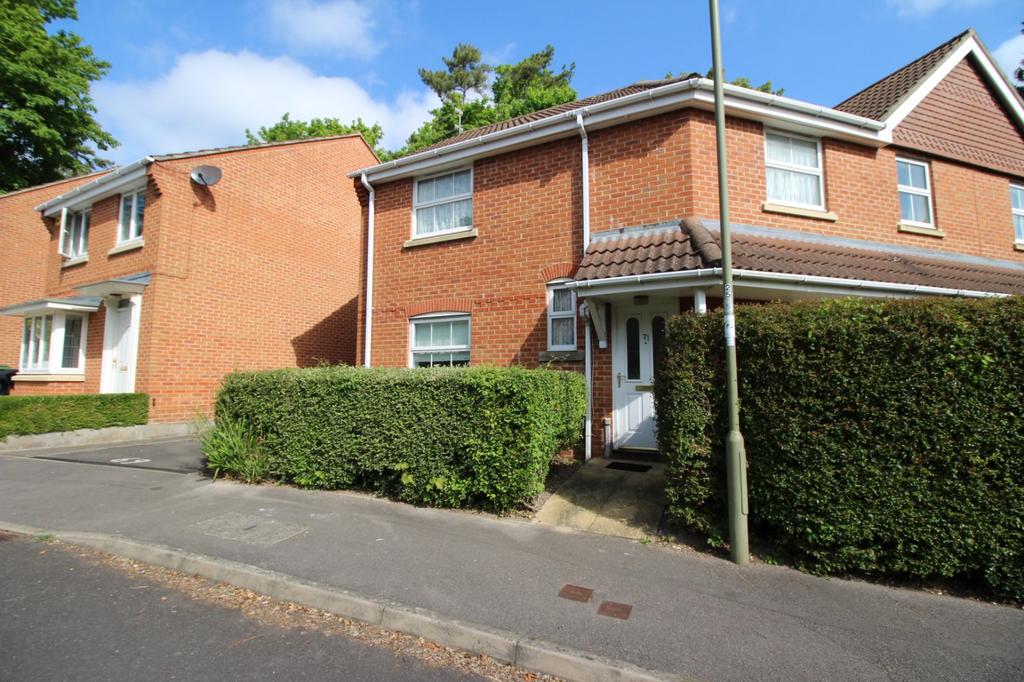 Basingfield Close, Basingstoke RG24 2 bed maisonette - £1,200 pcm (£277 pw)