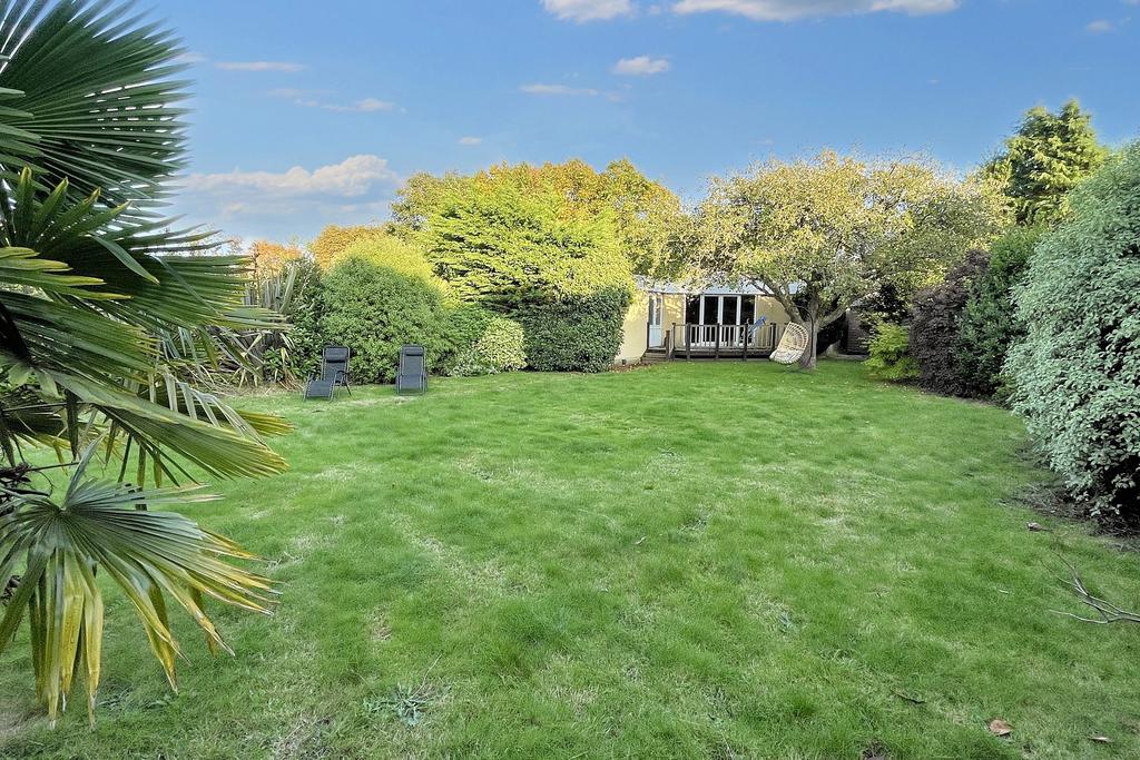 Littledown 5 bed detached house for sale - £895,000