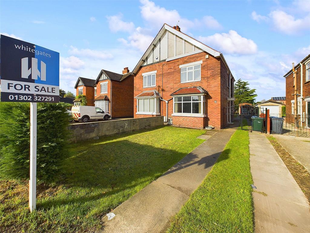 High Street, Dunsville, Doncaster... 3 bed semi-detached house - £165,000
