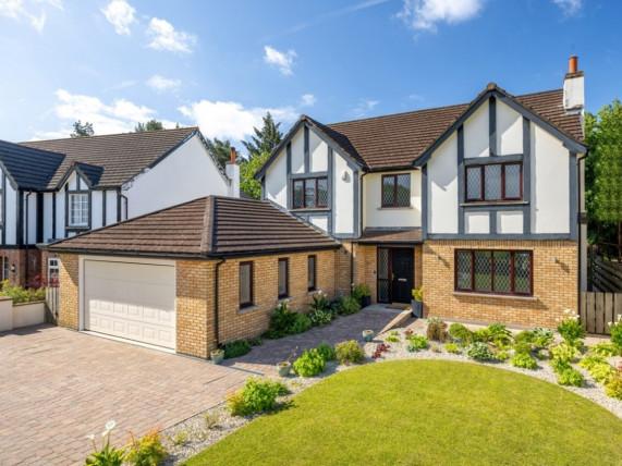 17 Pinehurst Glen, Saddlestone... 5 bed house - £799,000
