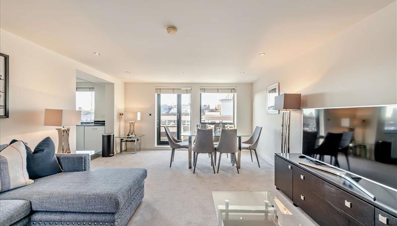 Fulham Road, Chelsea, SW3 2 bed apartment - £5,200 pcm (£1,200 pw)