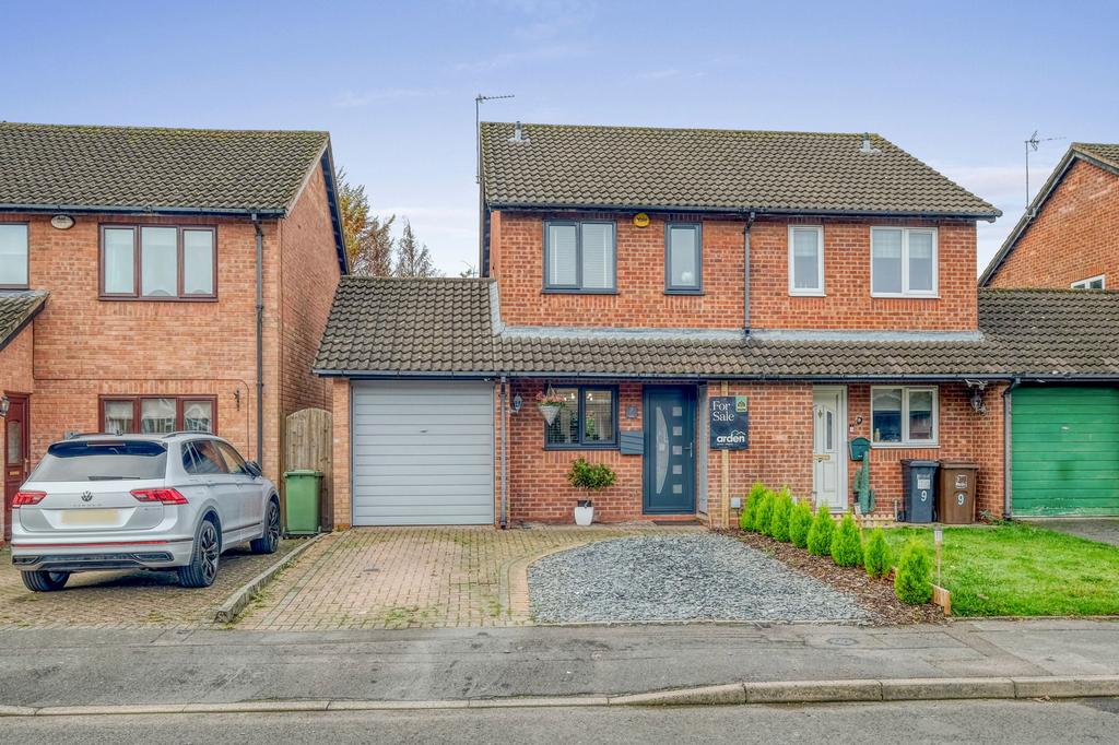 Kendal Grove, Solihull, B92 0PS 2 bed semi-detached house for sale - £ ...