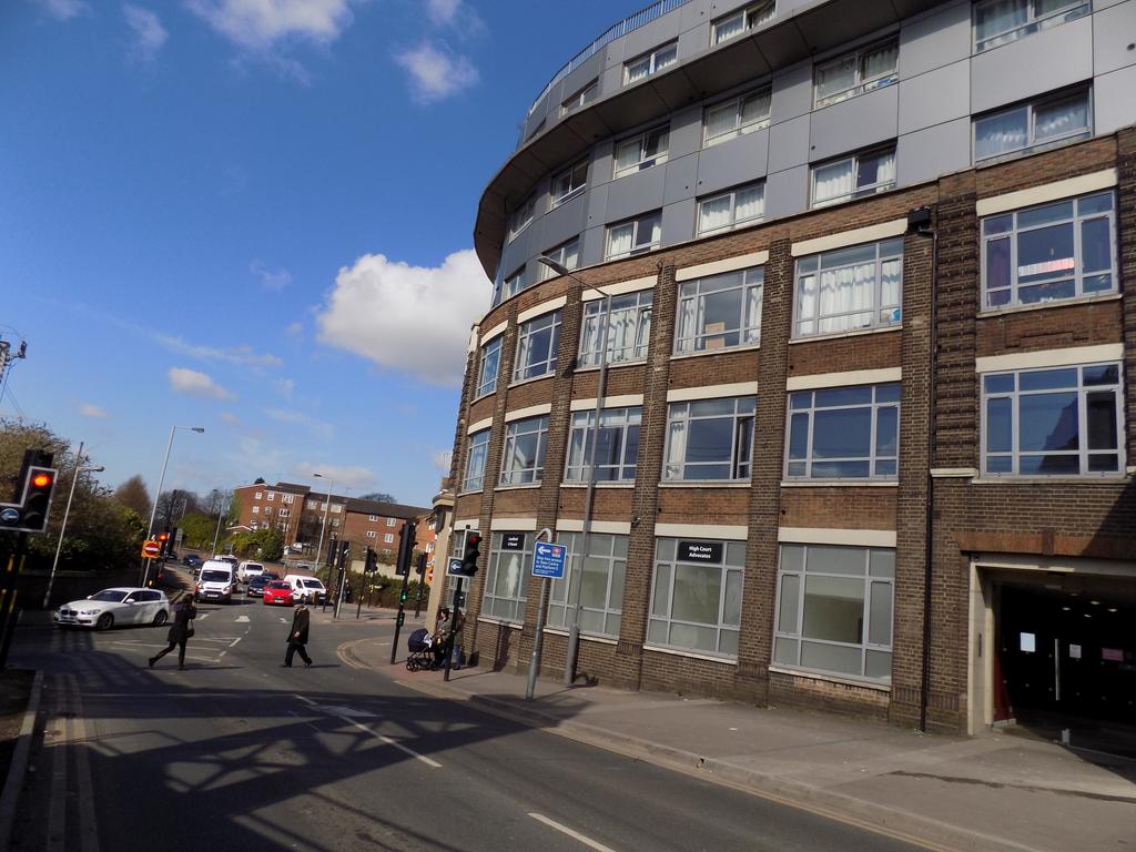 Point Red, 146 Midland Road, Luton... 1 bed flat - £950 pcm (£219 pw)