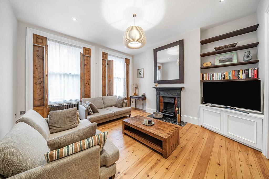 Stockwell Road, Stockwell, London, SW9 3 bed maisonette for sale - £980,000
