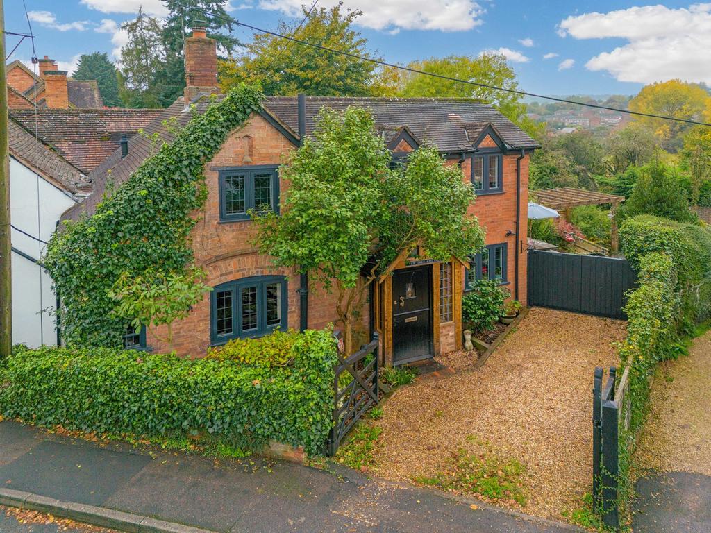 Church Road, Snitterfield... 3 bed semi-detached house for sale - £525,000
