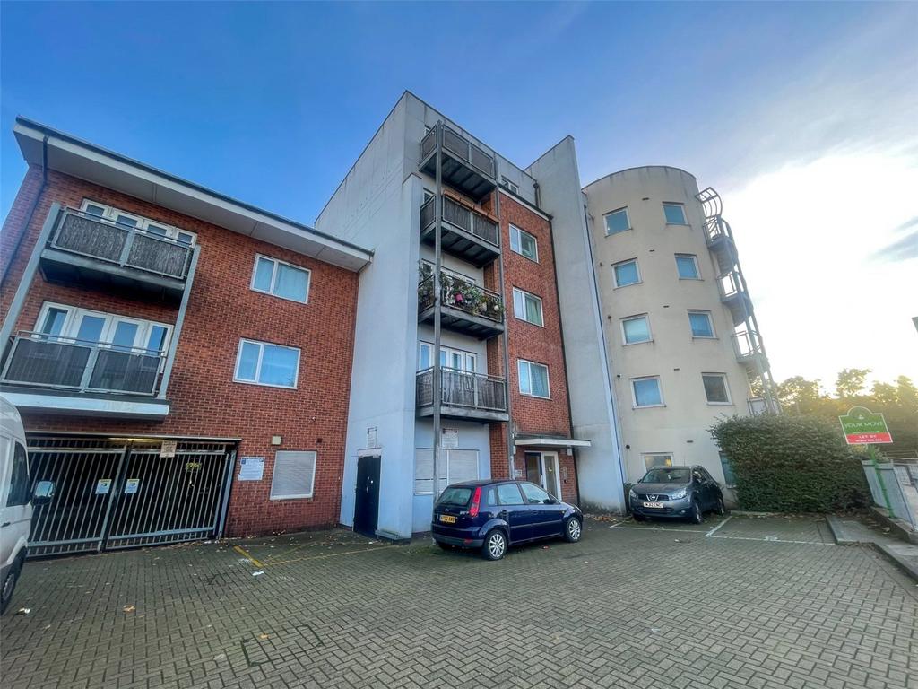 James Watt Way, Erith DA8 1 bed flat for sale - £160,000