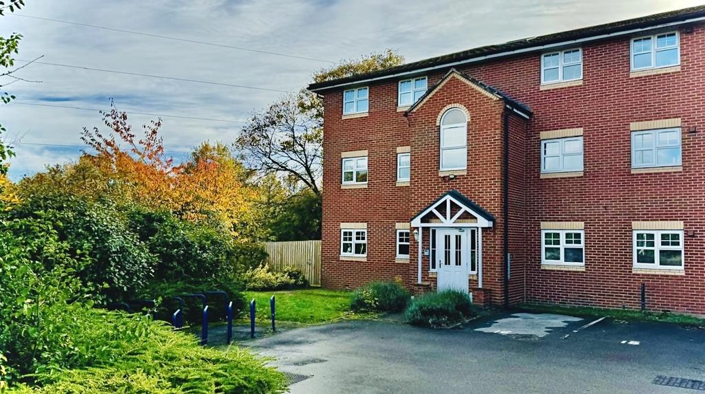 Stonebridge Lea, 19 Farnley Crescent... 2 bed apartment - £114,950
