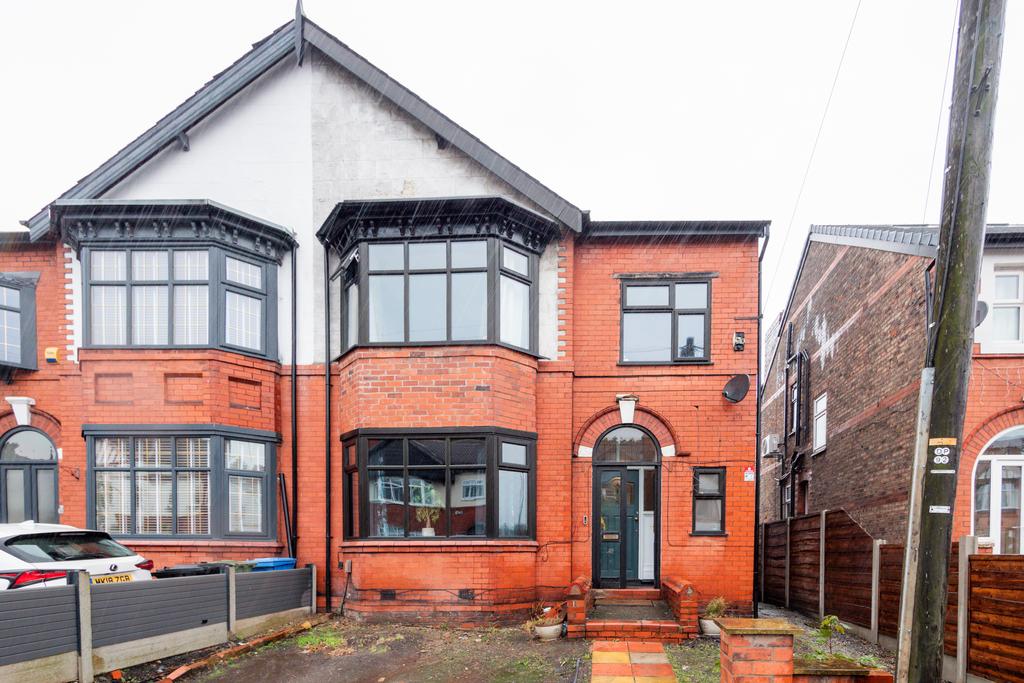 Park Road, Stretford, M32 8FE 4 bed semi-detached house - £525,000