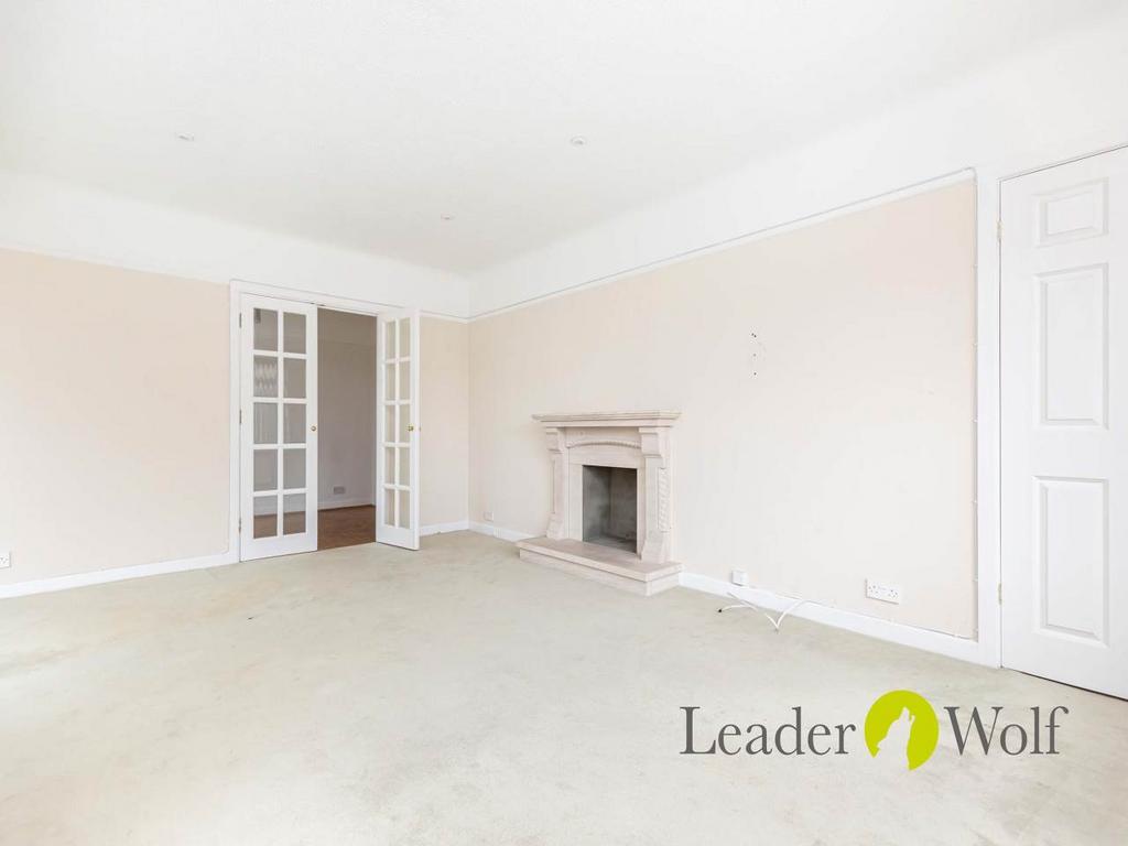 Partridge Drive, Lilliput, Poole 4 bed house - £2,750 pcm (£635 pw)
