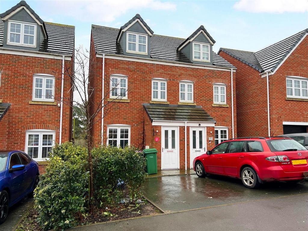 Tetchill Brook Road, Ellesmere 3 bed semi-detached house - £895 pcm (£ ...