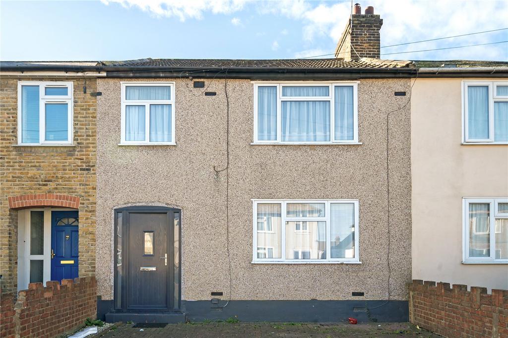 Broad Road, Swanscombe, Kent, DA10 3 bed terraced house - £360,000