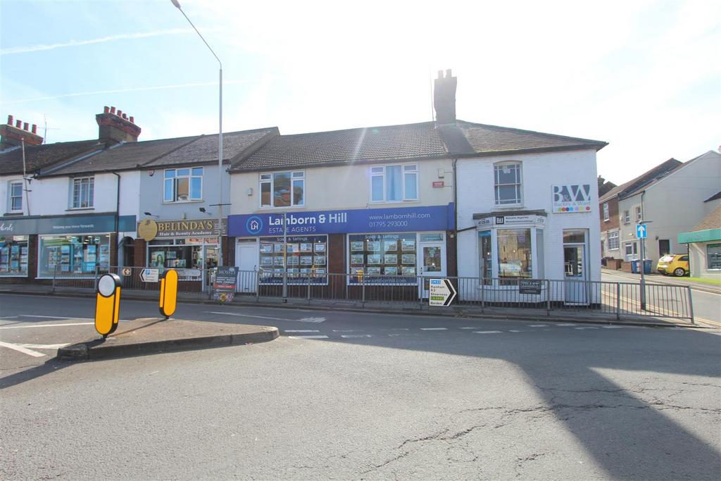 West Street, Sittingbourne 1 bed flat - £725 pcm (£167 pw)