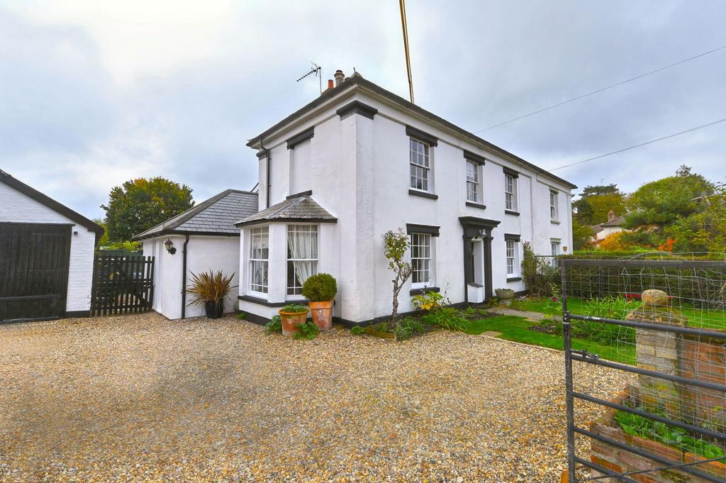 Stonham Aspal, Nr Stowmarket, Suffolk 3 bed semi-detached house - £425,000