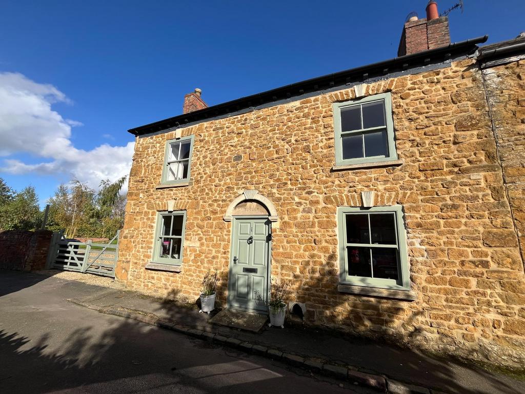 Chapel Lane, Somerby LE14 4 bed cottage - £2,000 pcm (£462 pw)