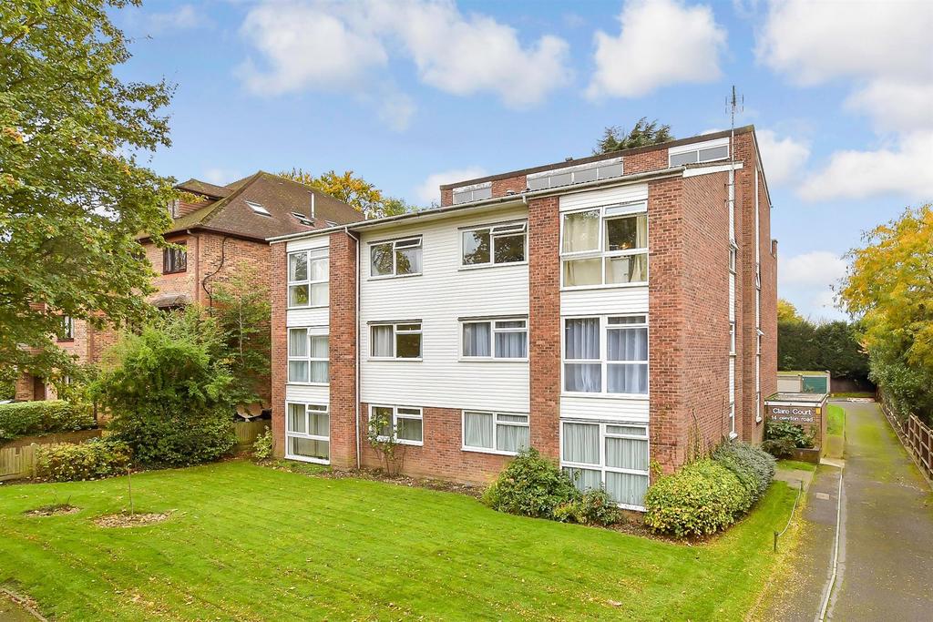 Overton Road, Sutton, Surrey 1 bed flat - £240,000