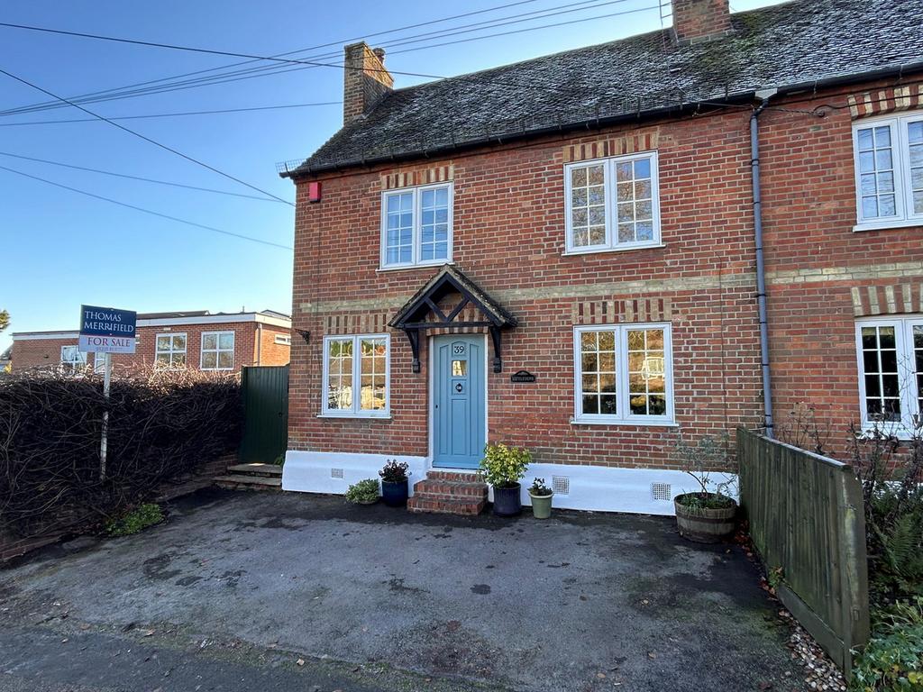Manor Road, Didcot, OX11 4 bed semi-detached house for sale - £619,950