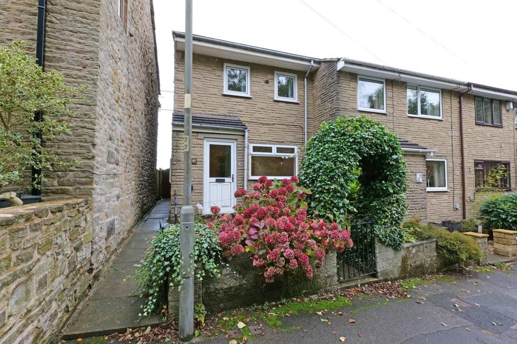 Westgate, Barnoldswick, BB18 2 bed end of terrace house - £189,500