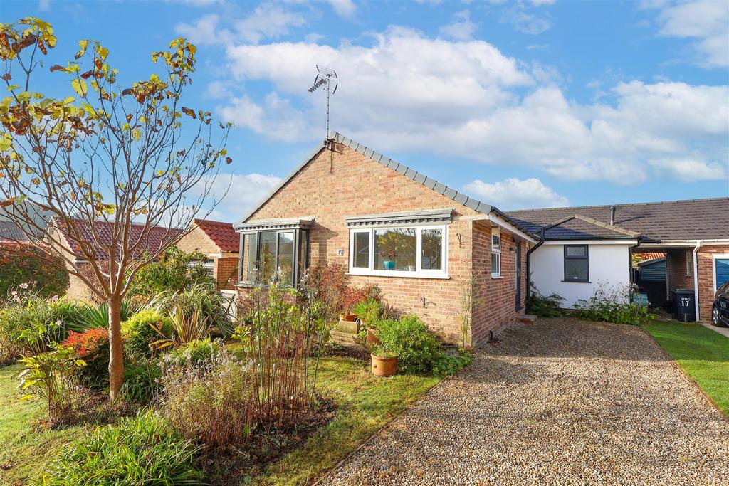 Glebe Meadow, Sharow, Ripon 3 bed bungalow for sale - £350,000