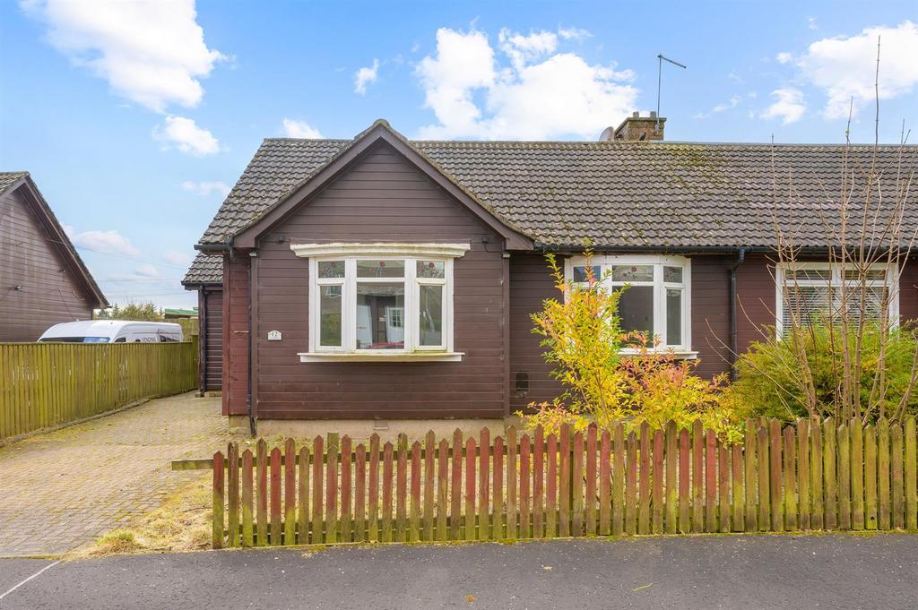 Croftfoot Drive, Fauldhouse EH47 3 bed semi-detached bungalow - £159,000