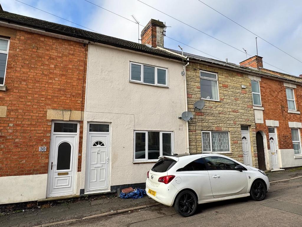 CHAIN FREE - Gladstone Street, Rothwell 2 bed terraced house - £150,000