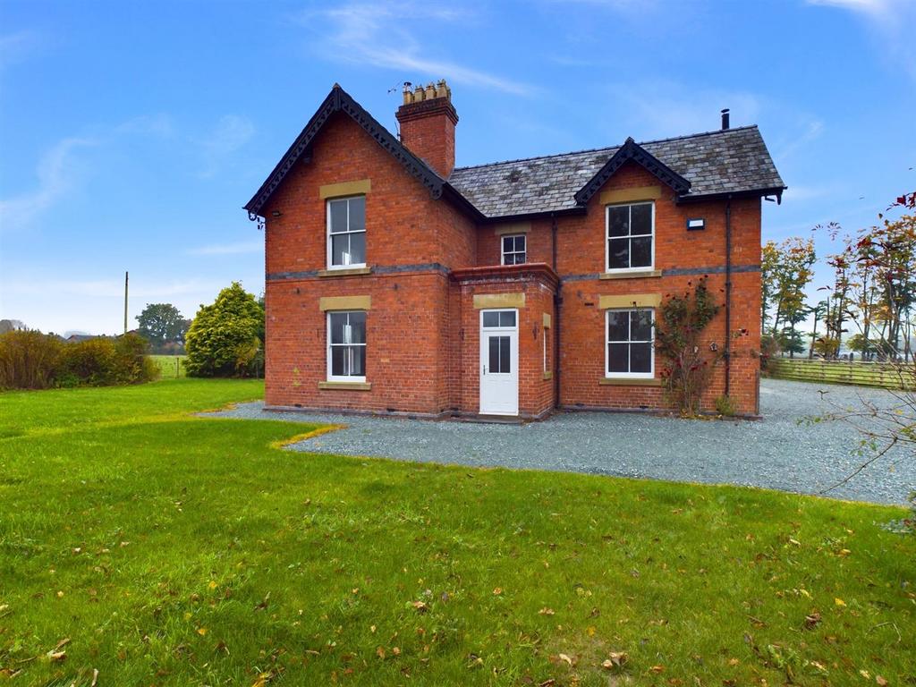 Llanfechain, Powys 3 bed semi-detached house - £1,450 pcm (£335 pw)