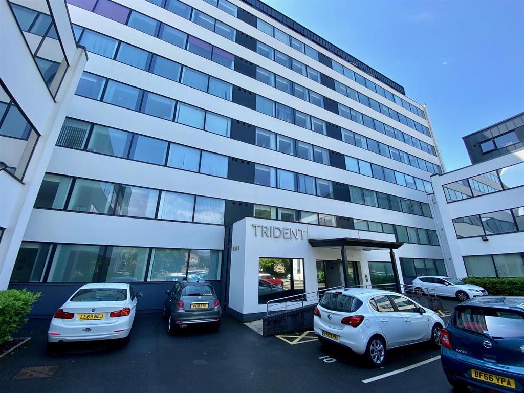 Ashton Lane, Sale M33 1 bed apartment - £950 pcm (£219 pw)