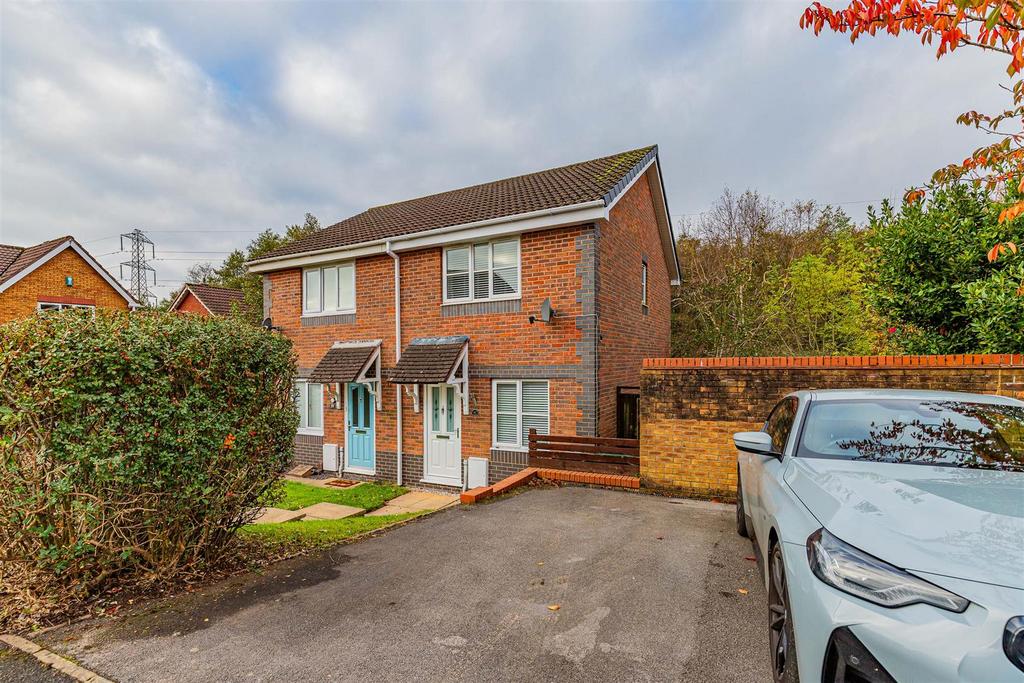 Hollington Drive, Pontprennau CF23 2 bed semi-detached house - £1,175 pcm (£271 pw)