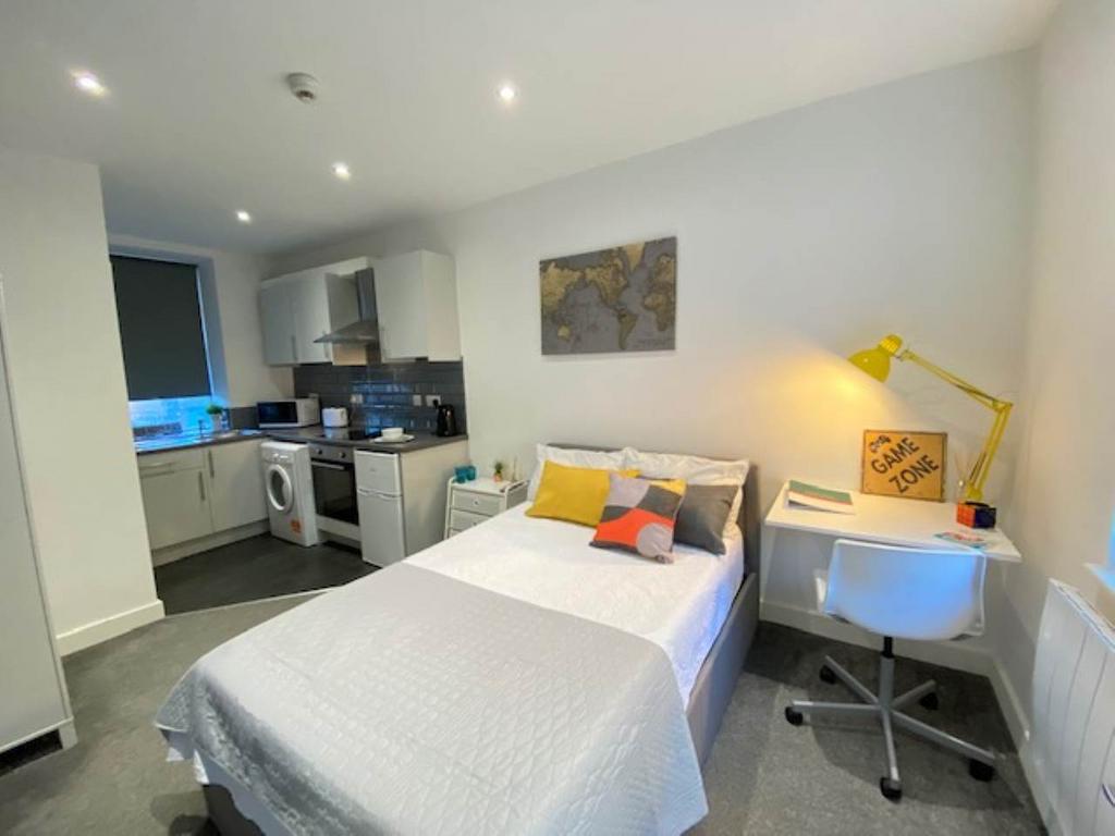 Outcote Bank, Town Centre HD1 1 bed house - £585 pcm (£135 pw)