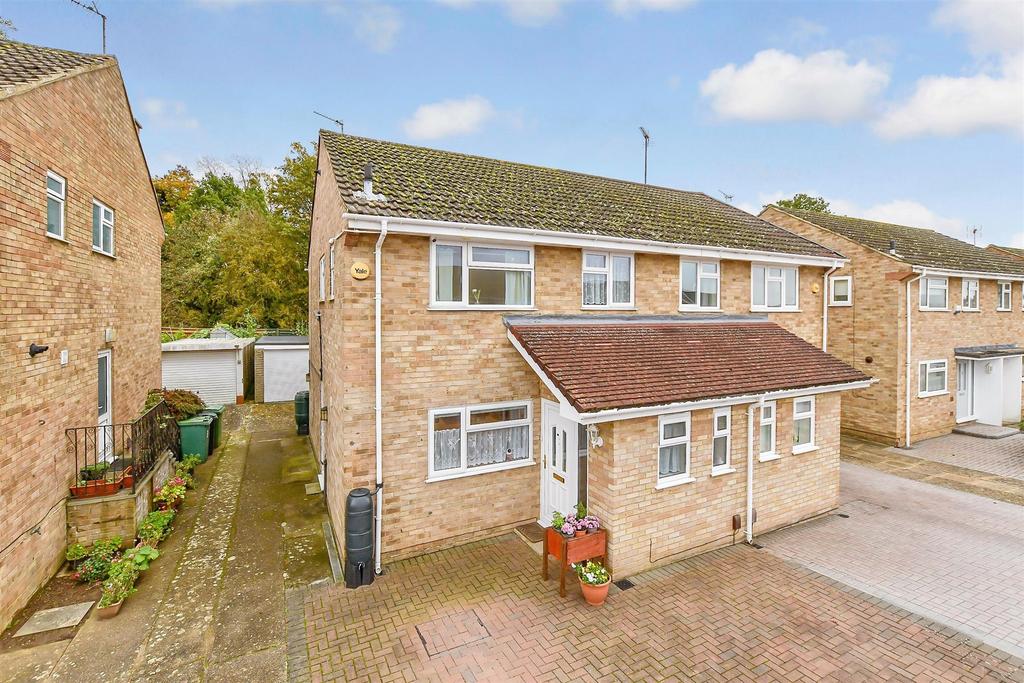 Alkham Road, Vinters Park, Maidstone... 3 bed semi-detached house for ...