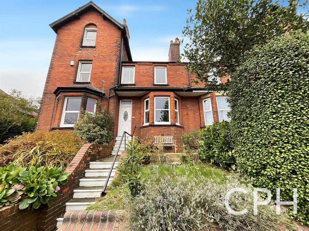 Seamer Road, Scarborough 2 bed house - £145,000
