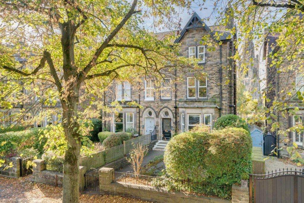 Franklin Road, Harrogate, North... 7 bed end of terrace house for sale ...