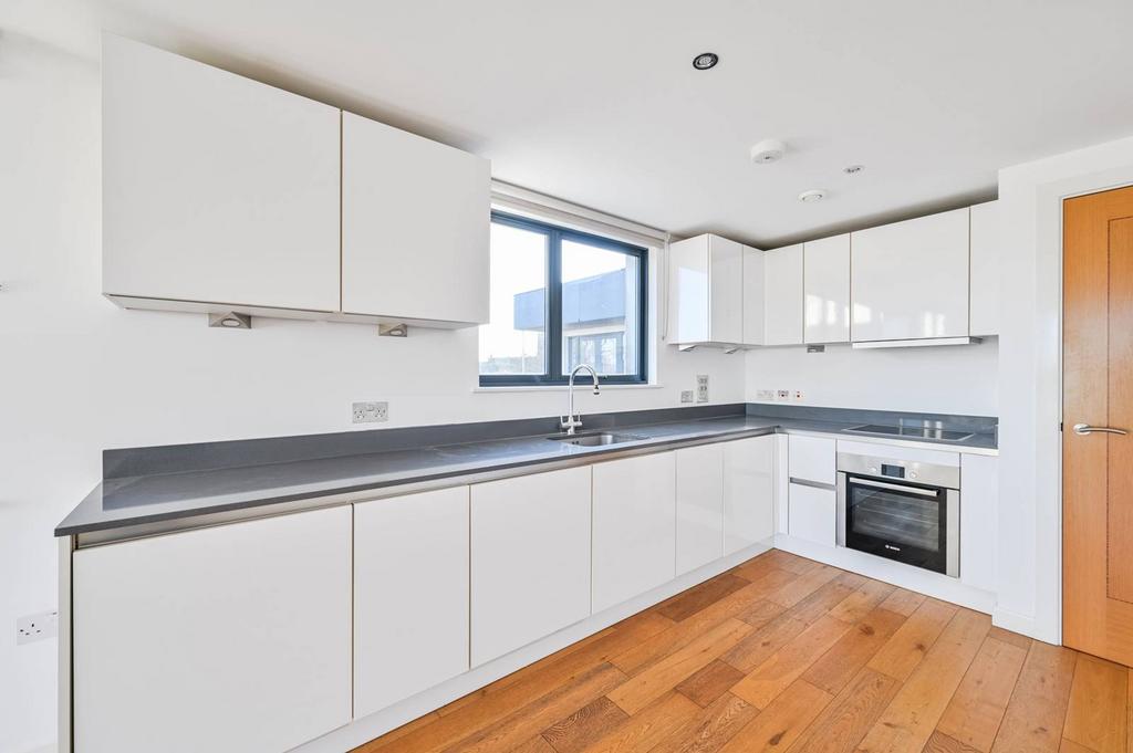 Ladywell, Ladywell, London, SE13 2 bed flat - £2,250 pcm (£519 pw)