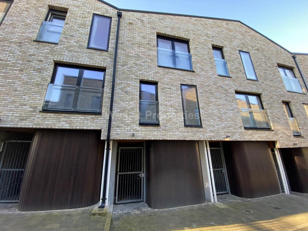 Spindle Mews, Manchester M4 2 bed house - £1,900 pcm (£438 pw)
