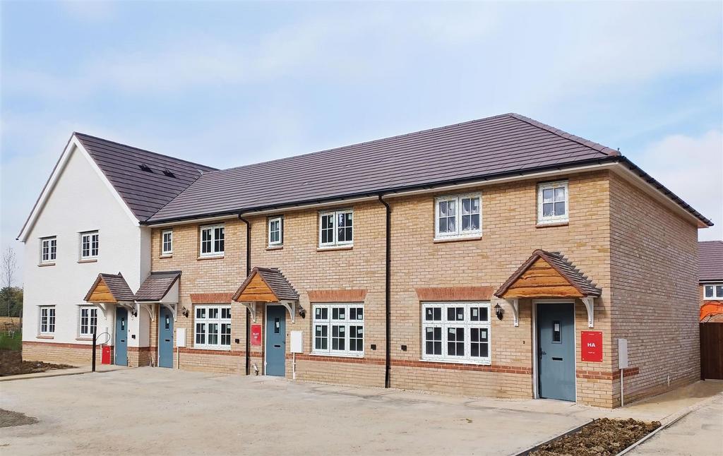 Apricot Mead, Holwell Bury, Lower... 3 bed terraced house for sale - £ ...