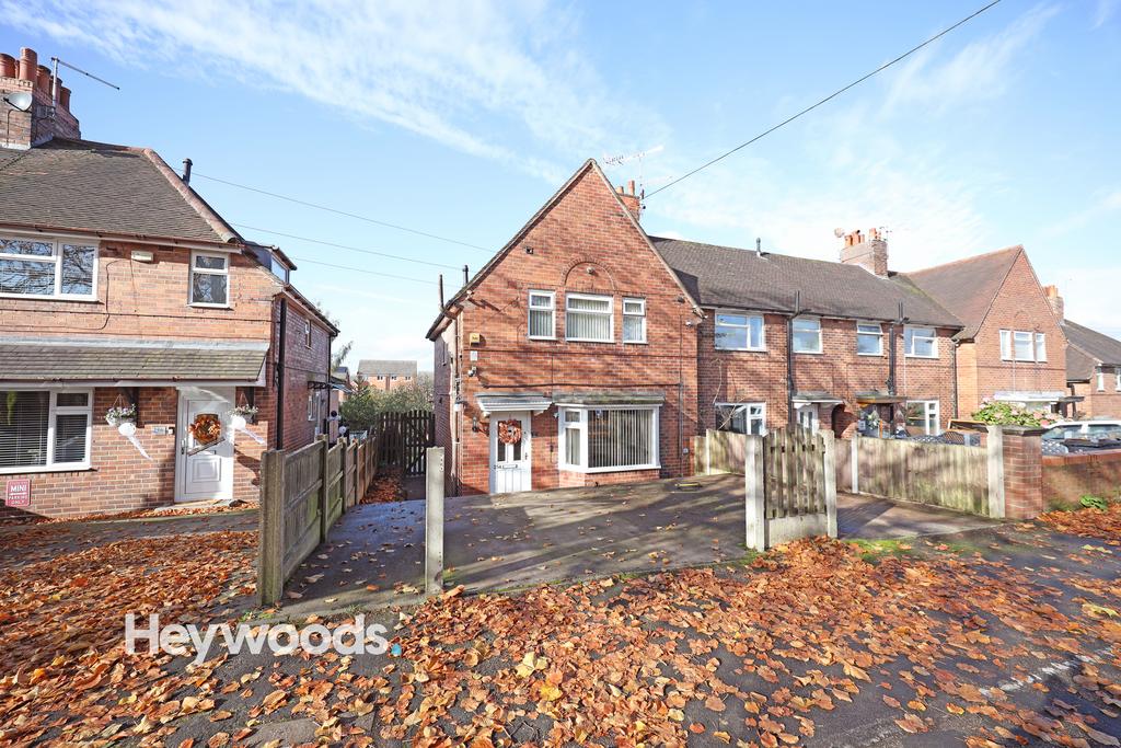 Orme Road, Newcastle-under-Lyme... 3 bed townhouse - £170,000