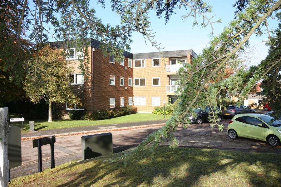 Jolive Court, Guildford GU1 2 bed apartment - £1,650 pcm (£381 pw)