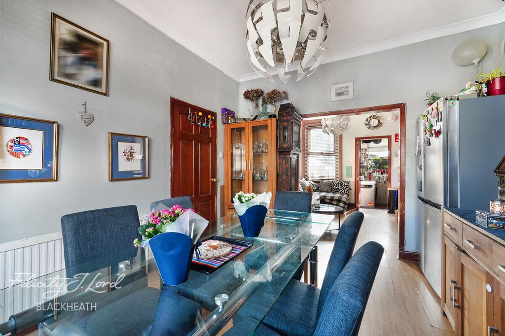 Dumbreck Road, London 3 bed terraced house for sale - £550,000