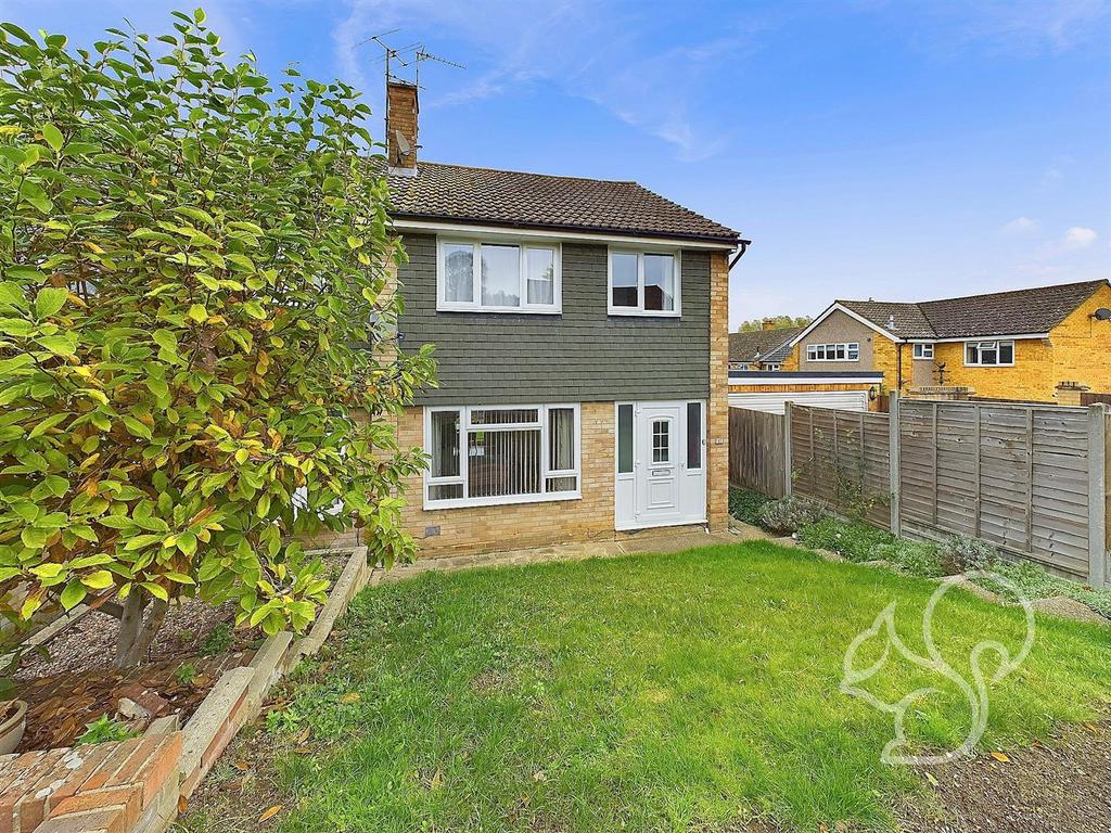 Meadow View Road, Sudbury 3 bed semi-detached house - £280,000