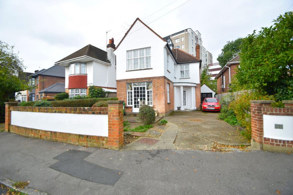 Merton Road, Slough, Berkshire, SL1 3 bed detached house for sale - £ ...