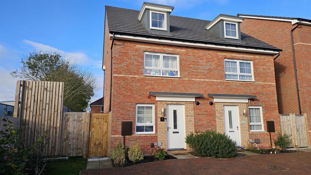Ward Road, Bingham 4 bed semi-detached house - £295,000