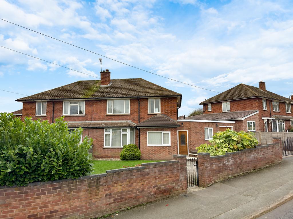 Wordsworth Road, Whitecross... 3 bed semi-detached house - £275,000