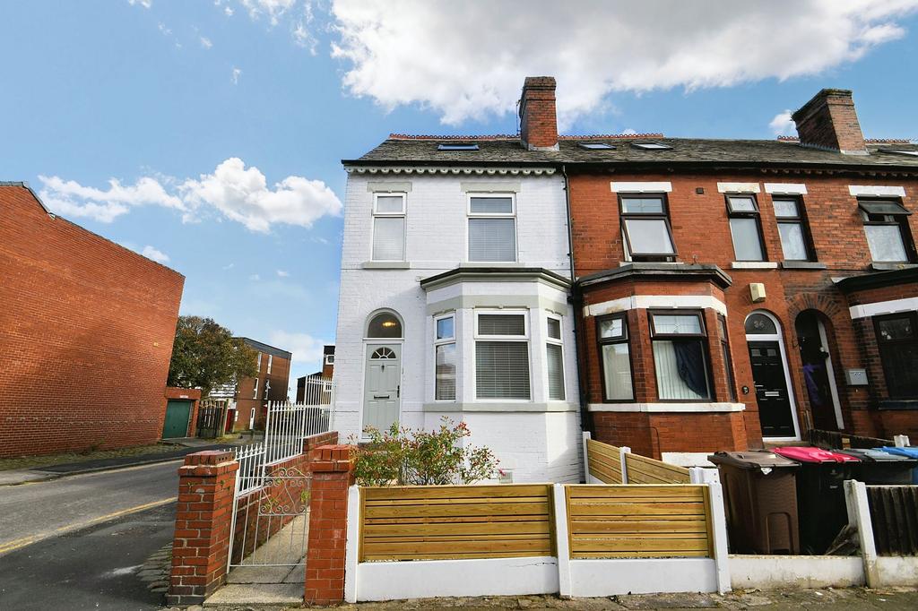 Elleray Road, Salford, M6 4 bed end of terrace house - £300,000