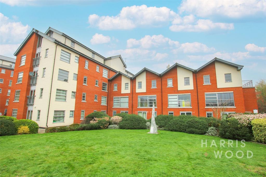 Rotary Way, Colchester, Essex, CO3 3 bed duplex - £1,400 pcm (£323 pw)