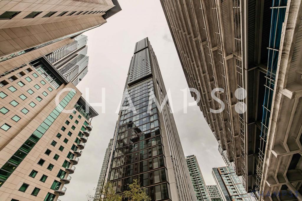 Harcourt Tower,67 Marsh Wall, London... 2 bed flat - £3,987 pcm (£920 pw)